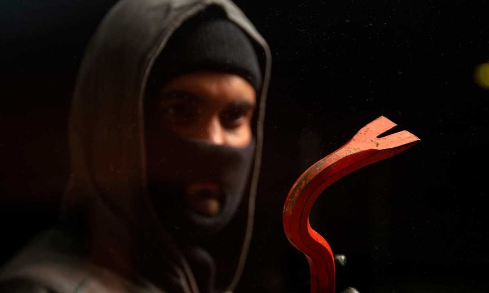 What’s Behind Aggressive Mobs Targeting Retailers? Experts Point to ...