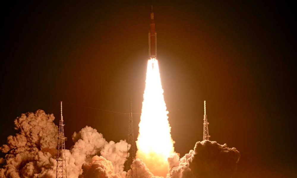NASA’s Mightiest Moon Rocket Lifts off 50 Years After Apollo - GV Wire ...