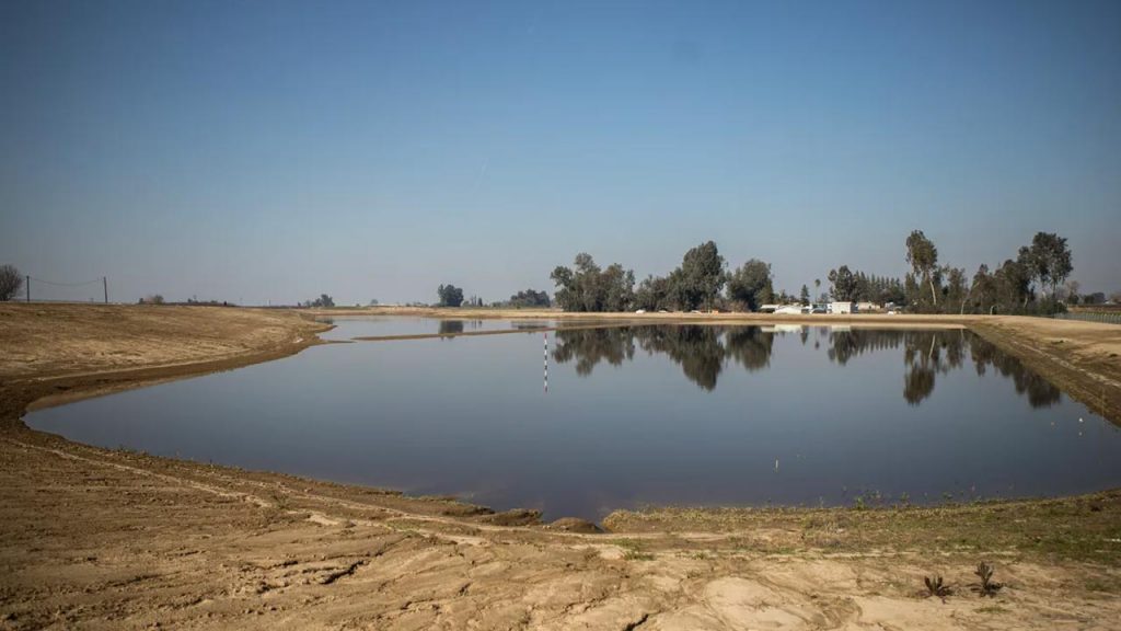 Powerful Storms Bring Little Relief to California’s Depleted ...