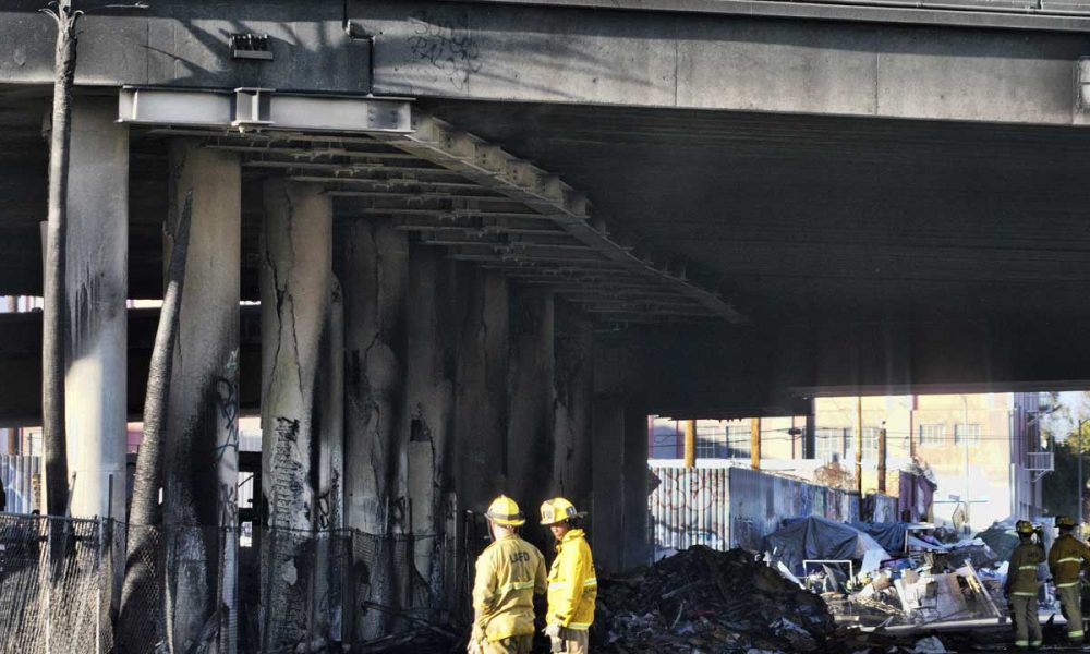 LA Traffic Snarls Expected to Worsen as Massive Fire Closes Key Freeway ...